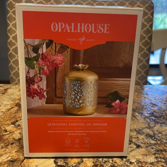 Opalhouse | Accents | New Opalhouse Ultrasonic Essential Oil Diffuser ...